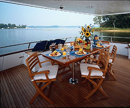 Yacht LADY CATEE, Burger Boat Company | CHARTERWORLD Luxury Superyacht ...